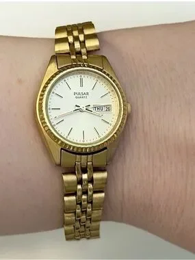 Pulsar | Accessories | Vintage Pulsar Seiko Daydate Jubilee Ladies ...